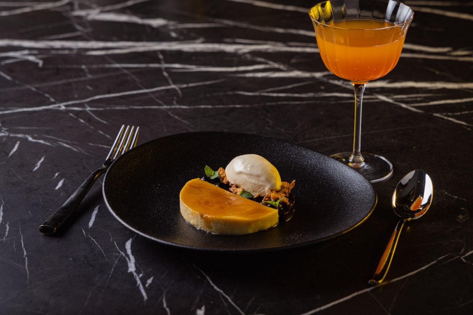 Sofitel Adelaide - Garçon Bleu